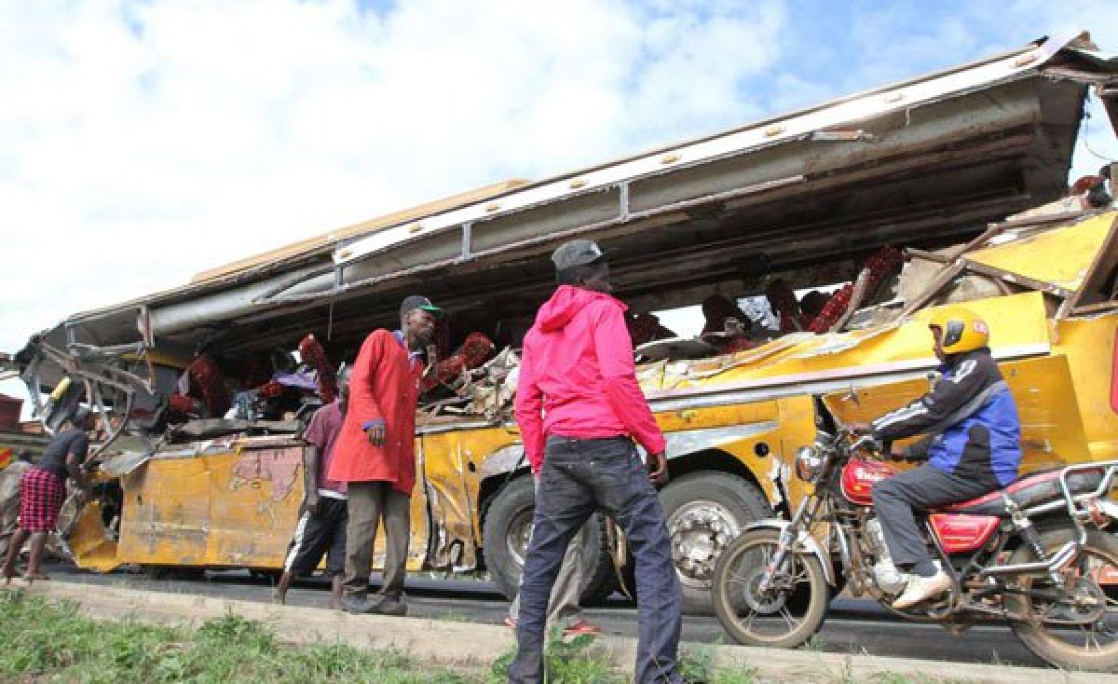 Kenya: Police Search for Bus Driver in Accident That Left 25 Dead ...
